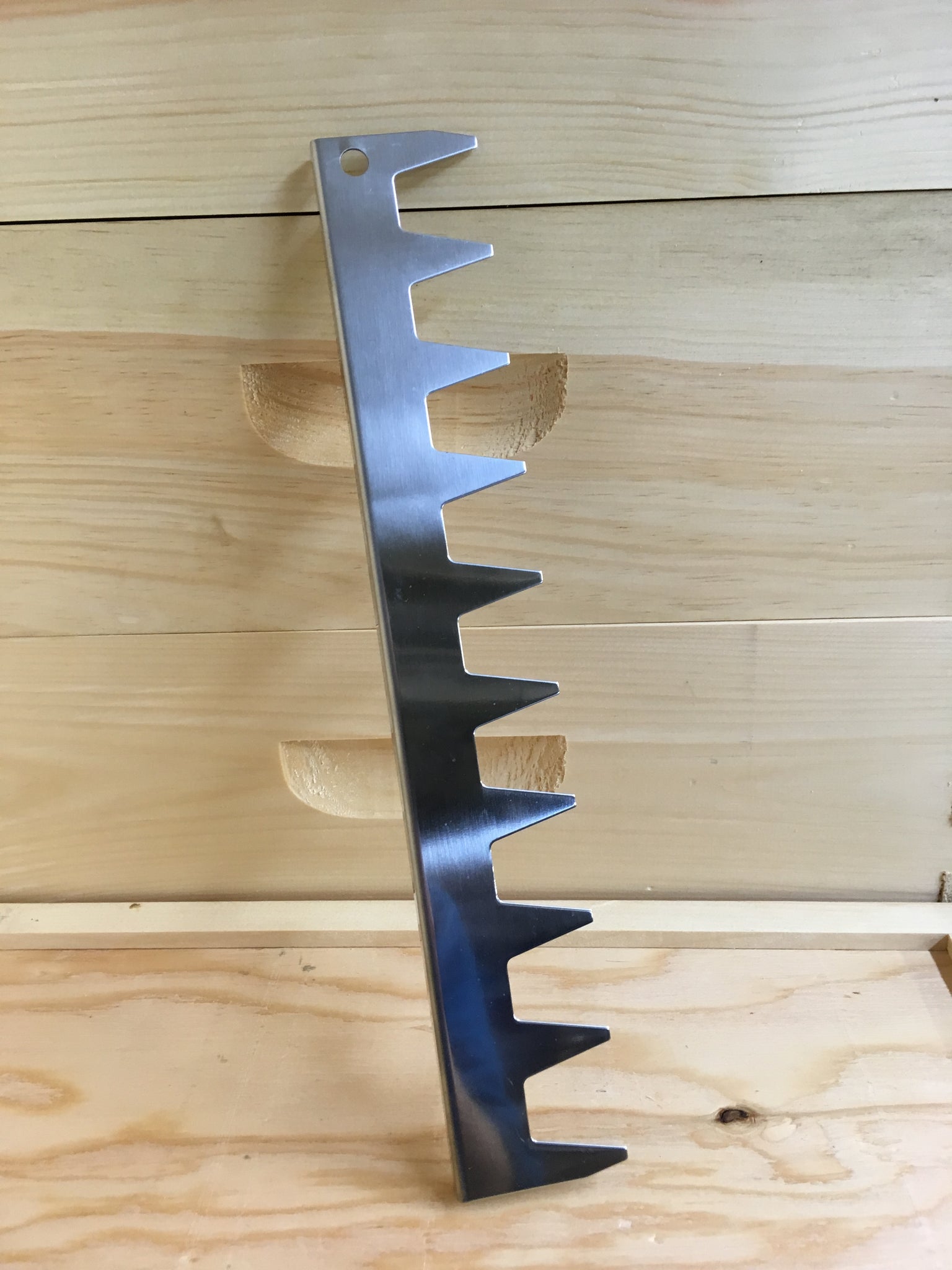 9 Frame Spacing Tool – Humble Bee